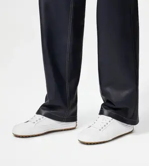 TOD'S Logo Stamped Sneakers