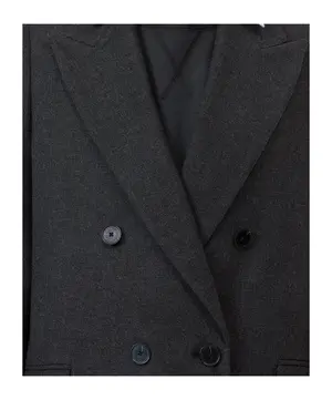 Closed Double-breasted Suit Jacket