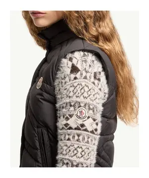 Moncler Leona 2-in-1 Hooded Short Down Jacket