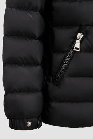 Moncler Hooded Down Jacket With Quilted Design - Black