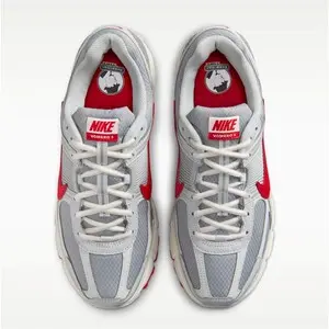 Nike Zoom Vomero 5 Trainers - Gray