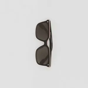 Burberry Icon Stripe Sunglasses