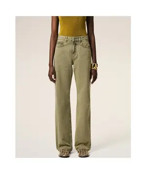 AMI Paris Large Fit Jeans In Washed Cotton Twill