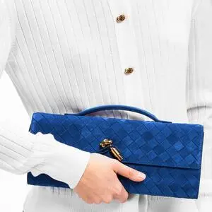 Bottega Veneta Sue Andiamo Clutch - Blue