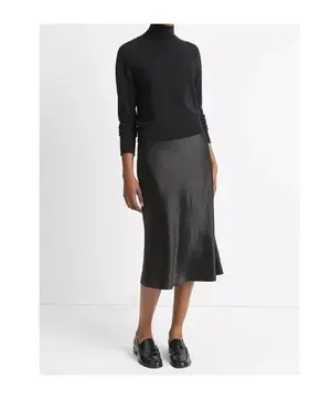Vince Long-sleeved High Neck Sweater - Black