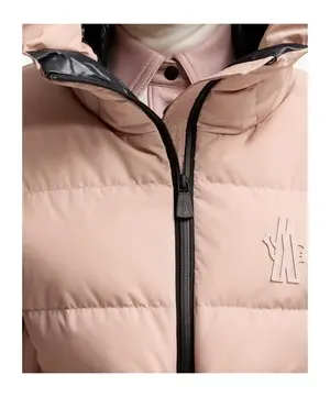Moncler Bouquetin Hooded Down Ski Jacket - Pink