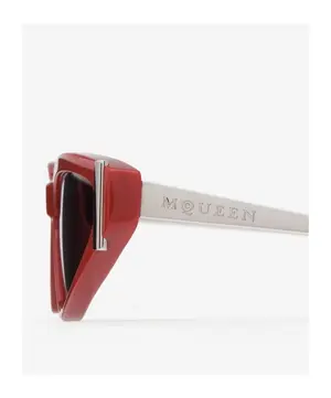 Alexander McQueen T-bar Cat-eye Frame Sunglasses - Red/silver