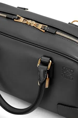 Loewe Amazona 23 Top Handle Bag