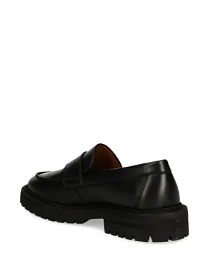 COMMON PROJECTS Leather Loafers
