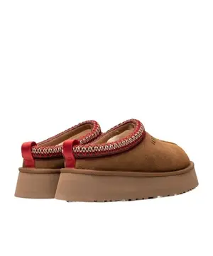 UGG Tazz Logo Embossed Platform Slippers - Maroon