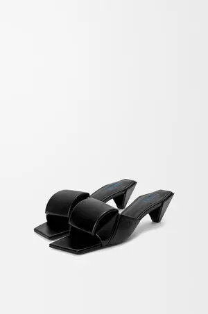 Loewe Origami Slide In Lambskin - Black