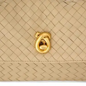 Bottega Veneta Solid Color Shoulder Bag - Nude