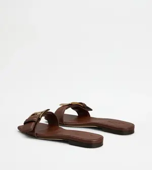 TOD'S Square-toe Flat Sandals