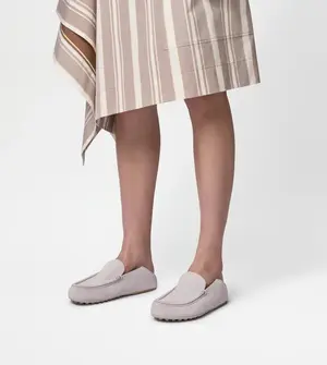 TOD'S Round Toe Loafers With Logo Detailing