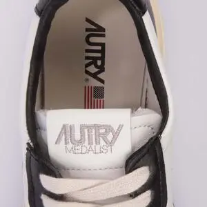 AUTRY Leather Sneakers - Black