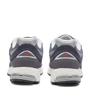 NEW BALANCE 2002r Lace-up Sneakers
