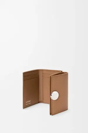 Loewe Pebble Trifold Wallet In Pebble Grain Calfskin