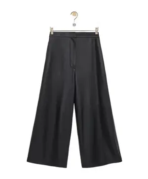 Loewe Cropped Trousers In Nappa Lambskin - Black