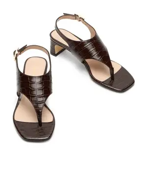 STUART WEITZMAN Baby Babette Thong Sandal - Walnut