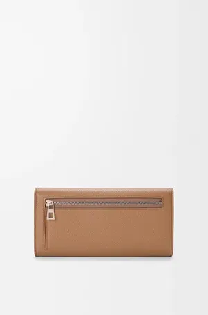 Loewe Pebble Continental Wallet In Mini Grain Calfskin