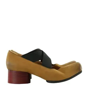 UMA WANG Square-toe Ballet Flats With Crisscross Laces - Mustard/red