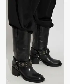 Chloé Round-toe Boots