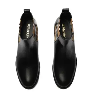Burberry Leather Hampstead Chelsea Boots