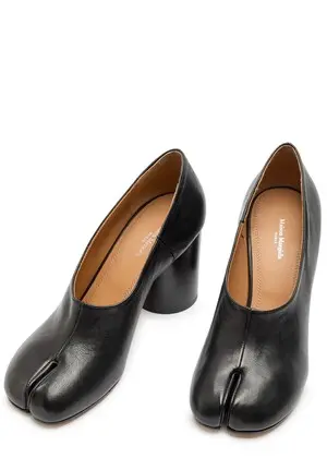 MAISON MARGIELA Tabi 80 Grained Leather Pumps - Black