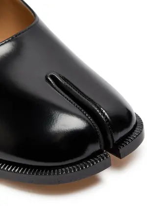 MAISON MARGIELA Leather Tabi Mary Jane Flats