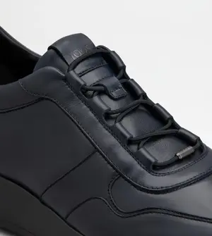 TOD'S Round Toe Calfskin Leather Sneakers With Drawstring