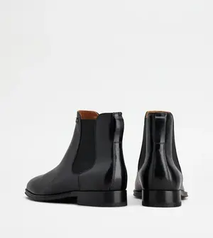 TOD'S Logo-plaque Leather Ankle Boots