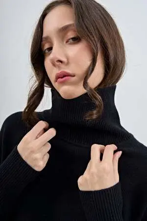 JOSEPH Roll-neck Long Sleeved Jumper