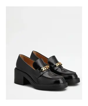TOD'S Leather Loafers With Chain Detail