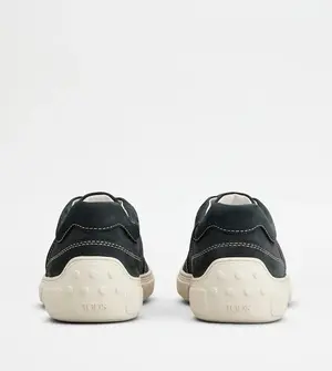 TOD'S Round Toe Lace-up Sneakers