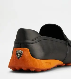 TOD'S Round-toe Loafers