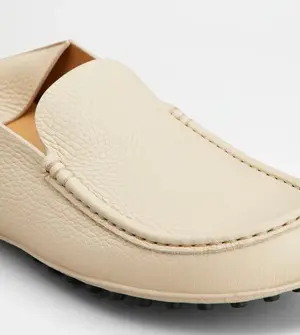 TOD'S Round-toe Loafers