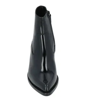 Saint Laurent Pointed-toe Ankle Boots