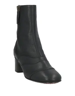 Chloé Minimalist Leather Ankle Boots