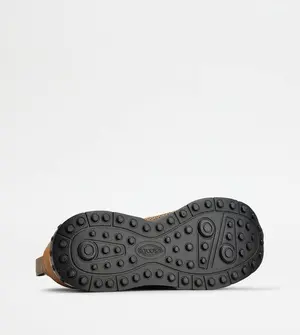 TOD'S Logo-appliqué Knitted Sneakers
