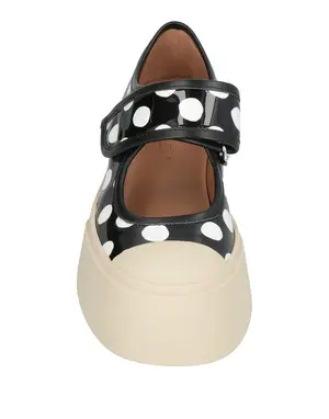 Marni Round-toe Low-heeled Shoes