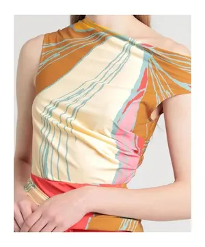 MAXCO. Draped Top
