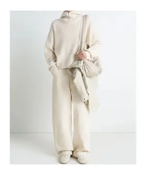 LEMAIRE Long-sleeved Knitted Hoodie - Light Cream