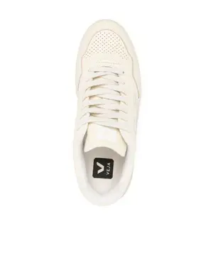 VEJA V-90 O.t. Low-top Sneakers - White