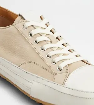 TOD'S Round Toe Lace-up Sneakers