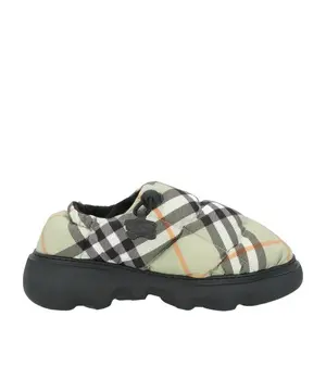 Burberry Plaid Low Top Casual Shoes - Black