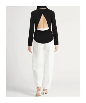Sportmax Long-sleeve Shirt With Classic Collar And Button-front Closure