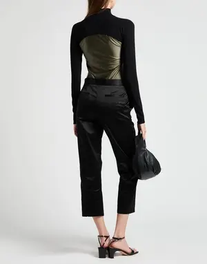 Dolce & Gabbana Minimalist Solid Color Knit Cropped Top