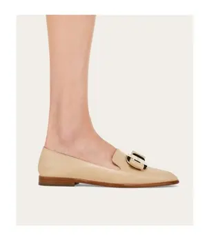 FERRAGAMO Vara Plate Loafer