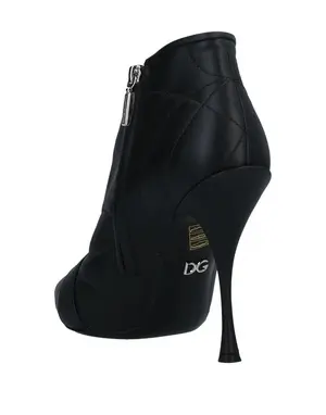 Dolce & Gabbana Quilted Leather Ankle Boots With Buckle Detail