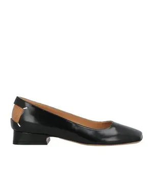 MAISON MARGIELA Shiny Leather Square-toe Flats